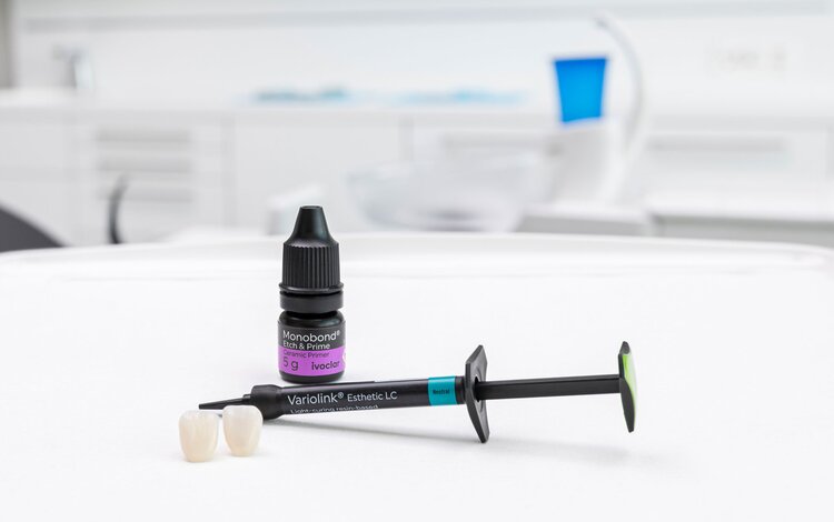 Variolink Esthetic | Adhesive Cementation | Ivoclar
