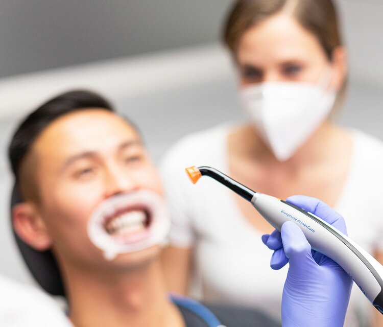 Bluephase PowerCure | Dental Curing Lights | Ivoclar GB