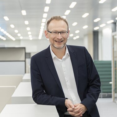 About us : Ivoclar