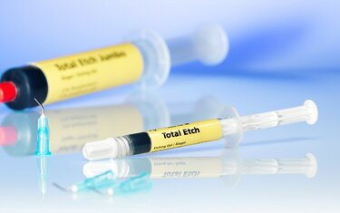 Total Etch | Dental Adhesives | Ivoclar USA