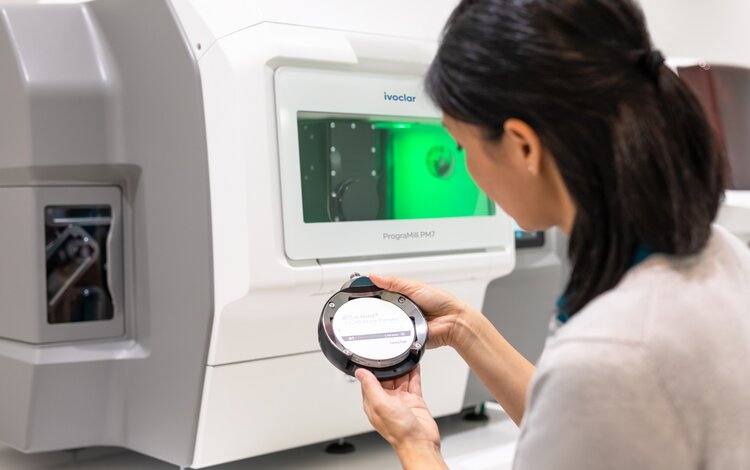 PrograMill PM7 | Dental Milling Machines | Ivoclar AU