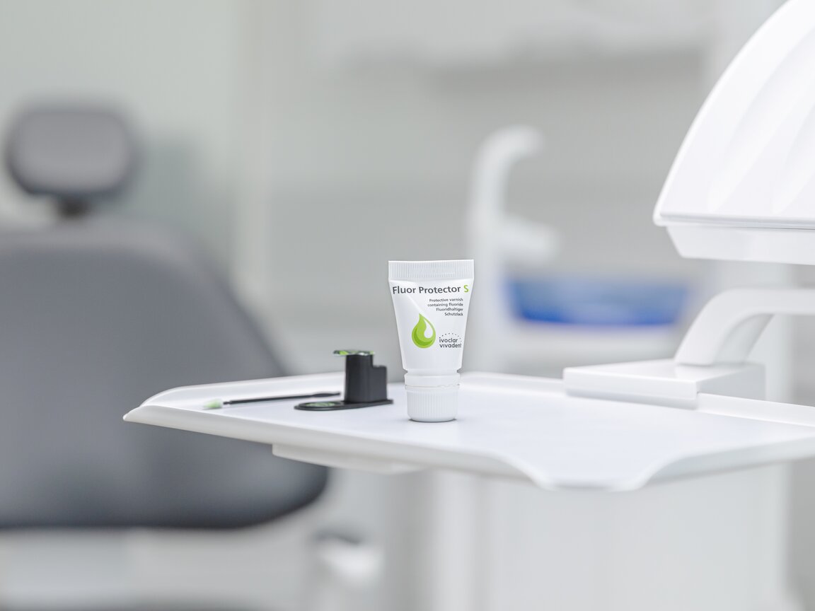 Fluor Protector S